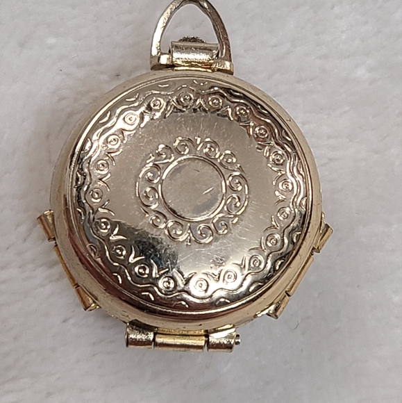 Coro | Jewelry | Vintage Coro Gold Tone Guilloche Floral Locket | Poshmark